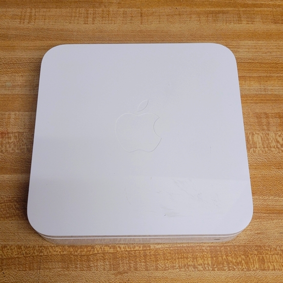 Apple | Other | Apple Wireless A143 Airport Express Wifi Router Base ...